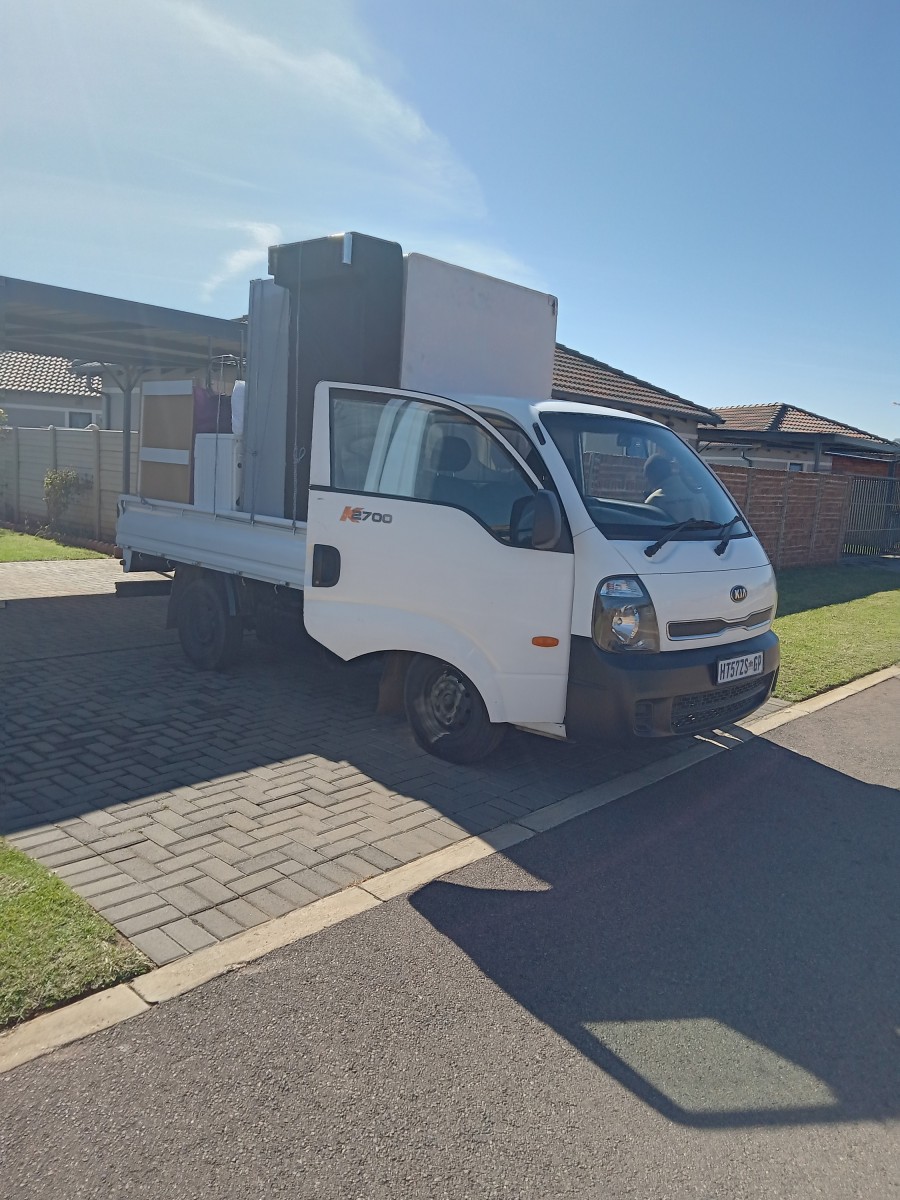 Royal Shift Logistics — Book Now